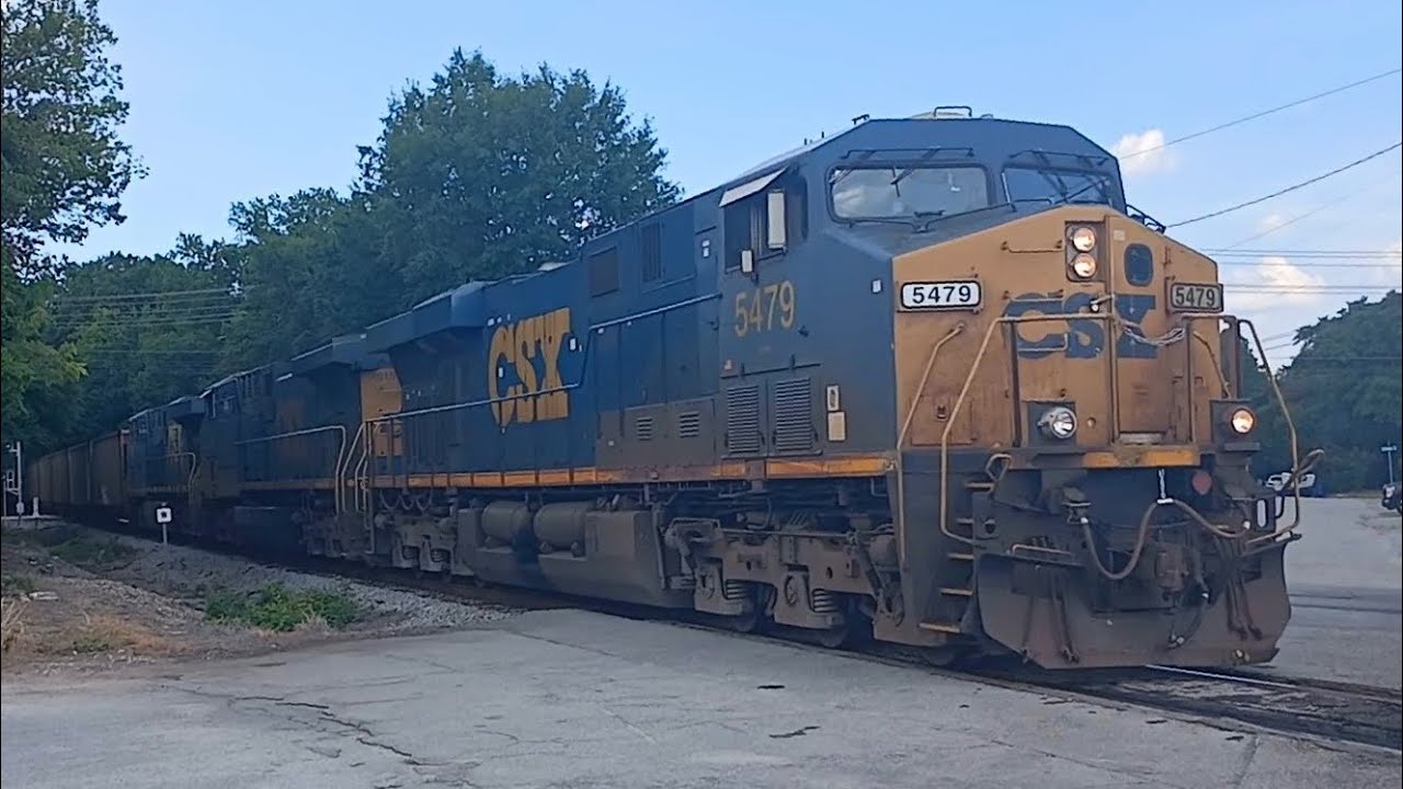 CSXT 5479 leads CSX E319 at Devine Jct Columbia SC - YouTube