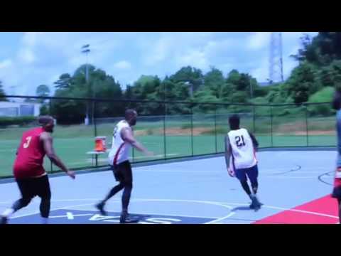 Randy Moss Shows Off Basketball Skills With First Charlotte Basketball ...