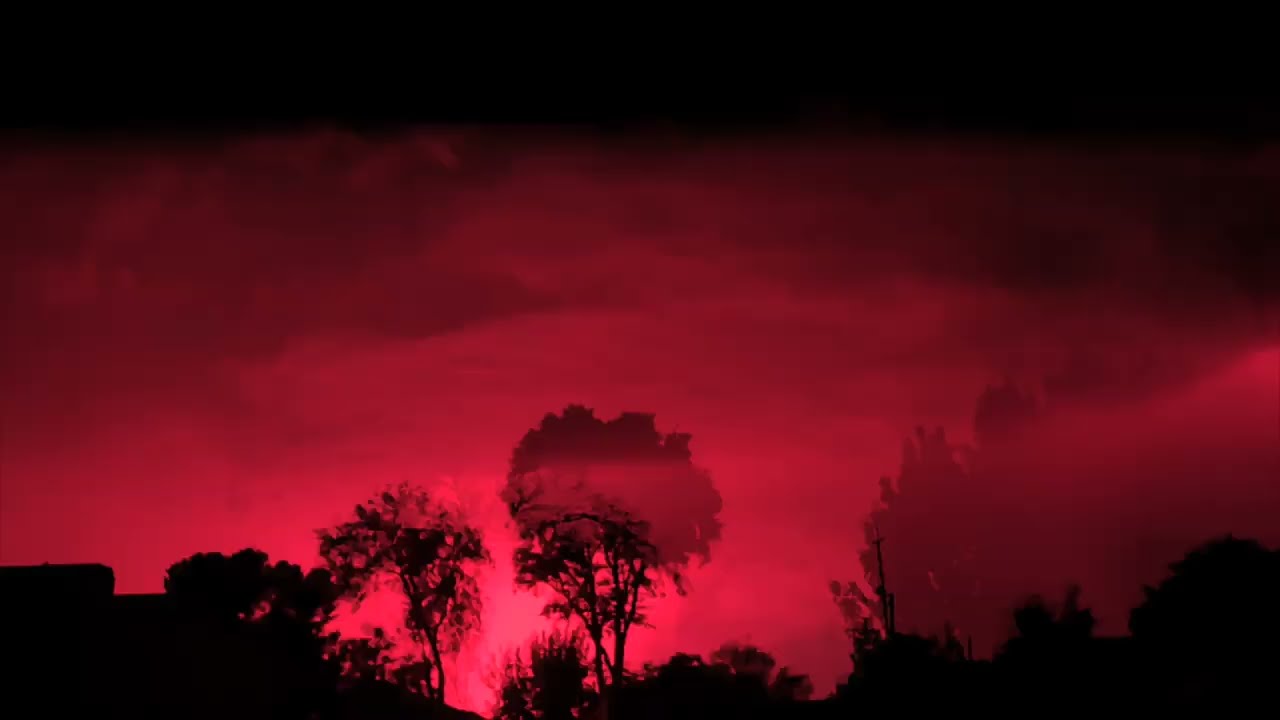 Stranger Things Lightning Effect (FLASHING RED LIGHT WARNING) - YouTube