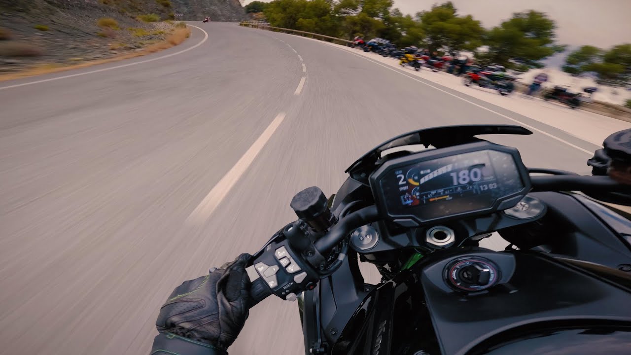 Kawasaki Ninja ZH2 🎦 Only Curves & Speed 🔝 - YouTube