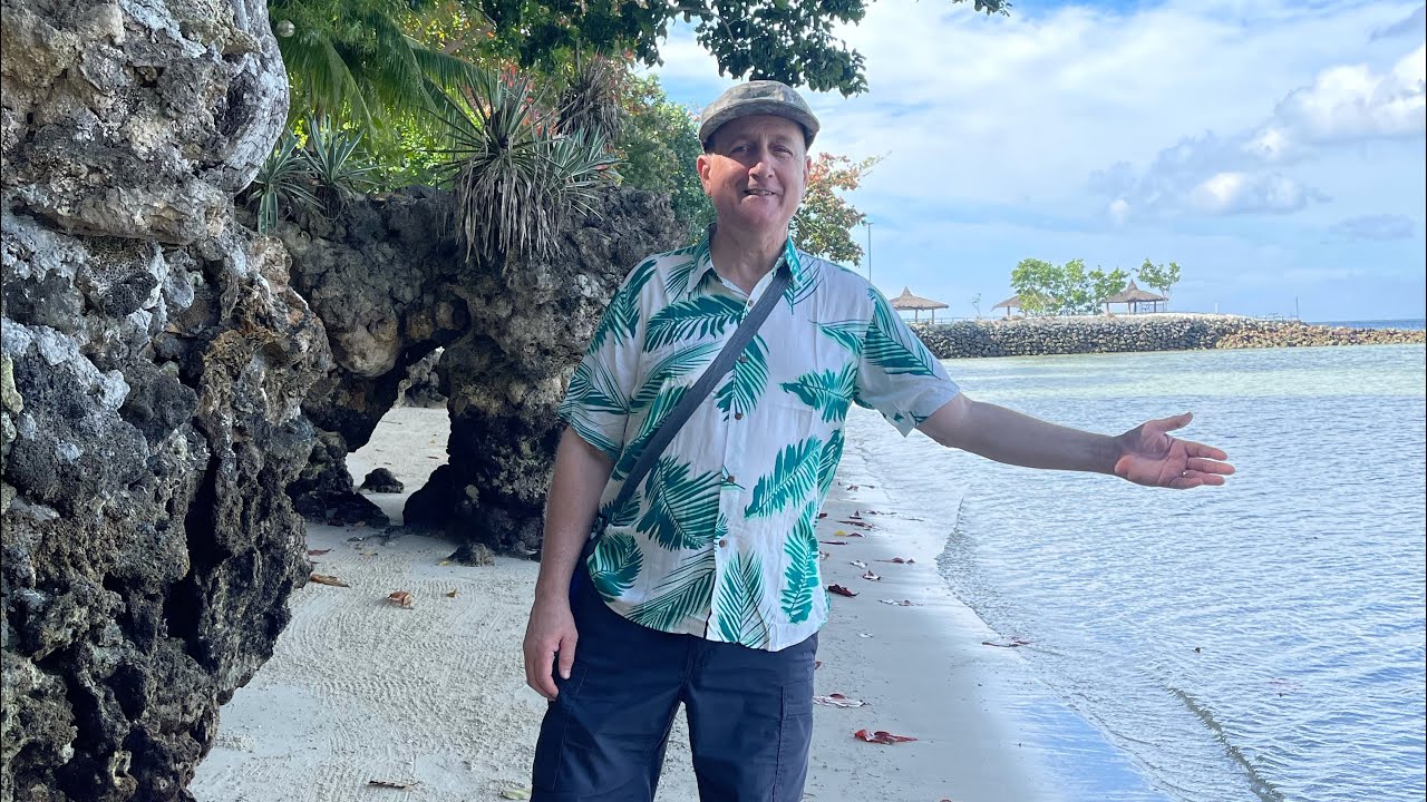 Beauty & the Beach 😝 Beachfront Tour on Samal Island Philippines (Costa ...