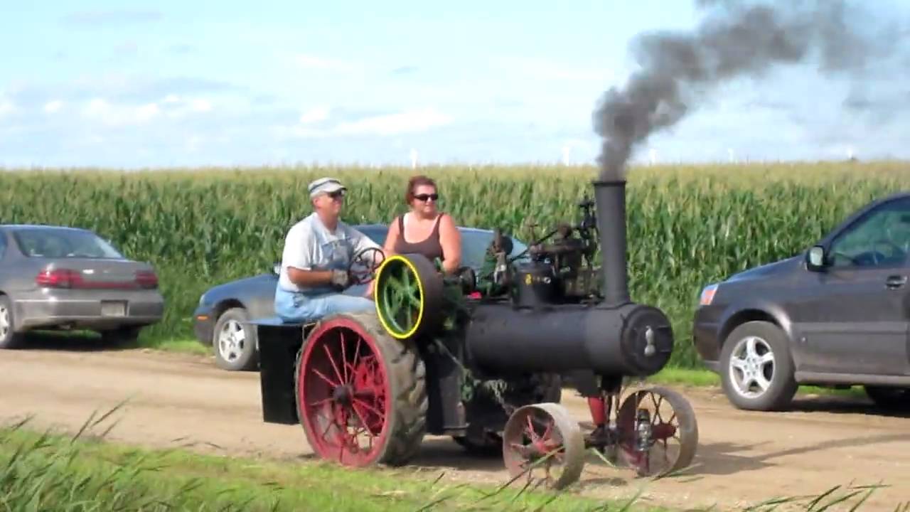 2010 Pleasant Prairie Threshing Bee Model Steam Engine on Road - YouTube