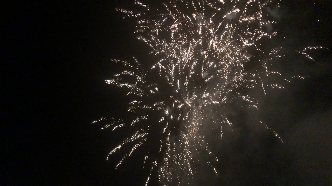 Big sky fireworks 2020 - YouTube