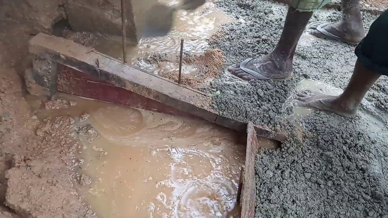 PCC Working in seepage ground water||ENGINEER BHAIYA|| - YouTube