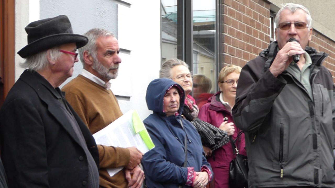 Bob Cuthbertson, Listowel printer - YouTube