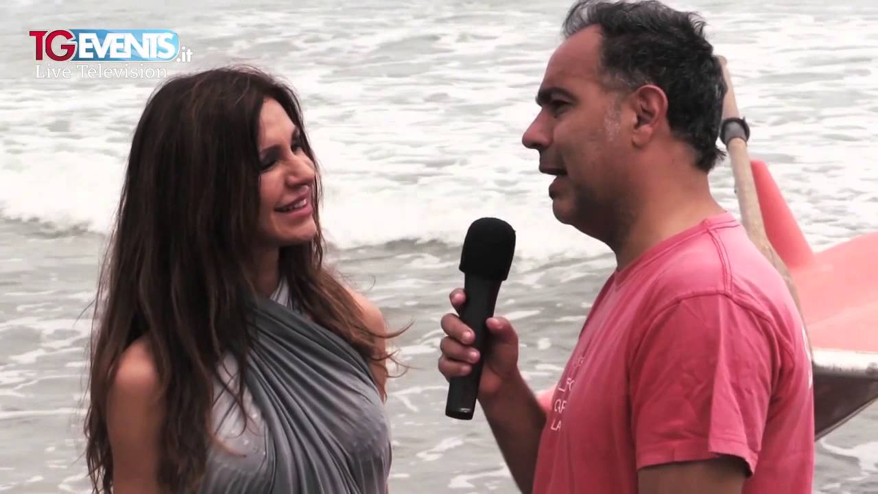 Anna Nash - Intervista - YouTube