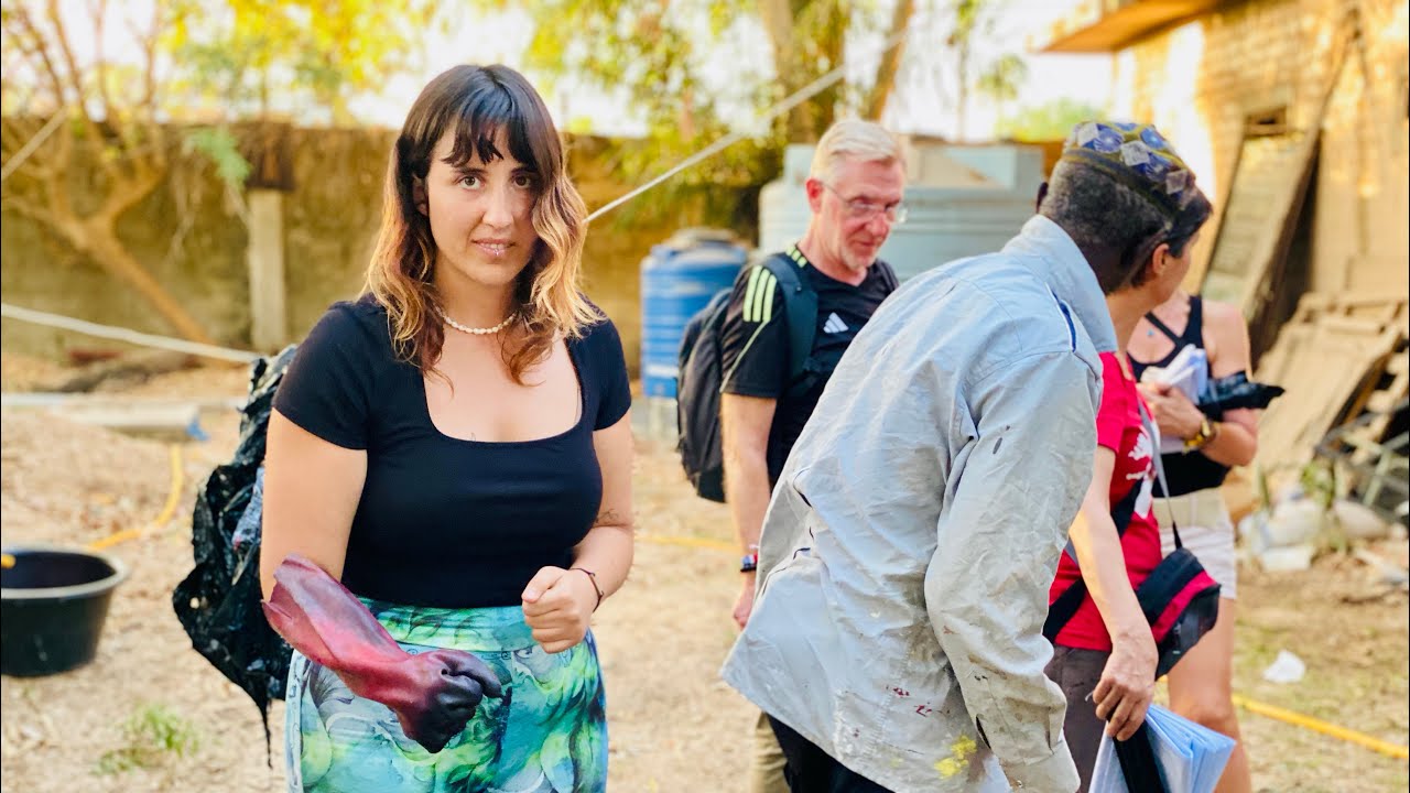 Fandema Tye and Dye - YouTube