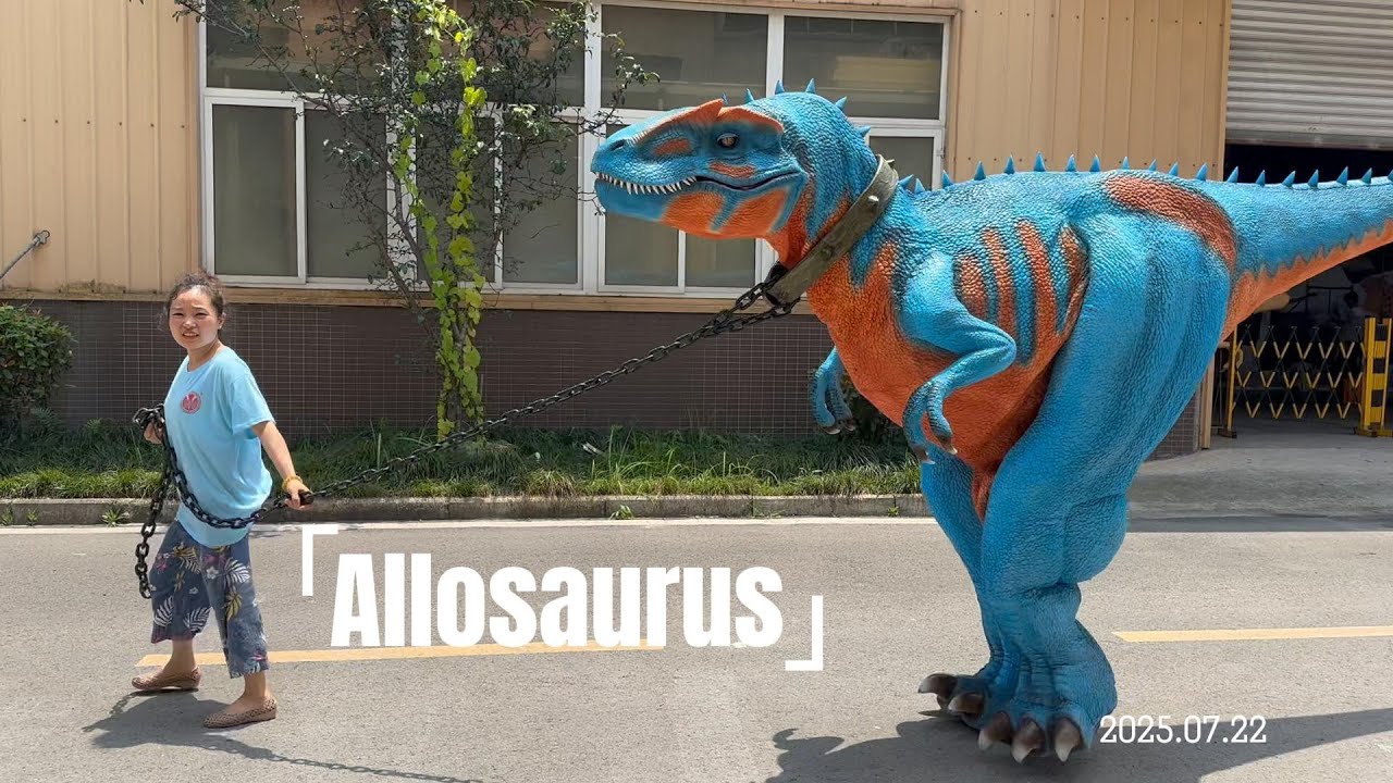 DCAL500-Allosaurus Costume Made By MCSDINO - YouTube