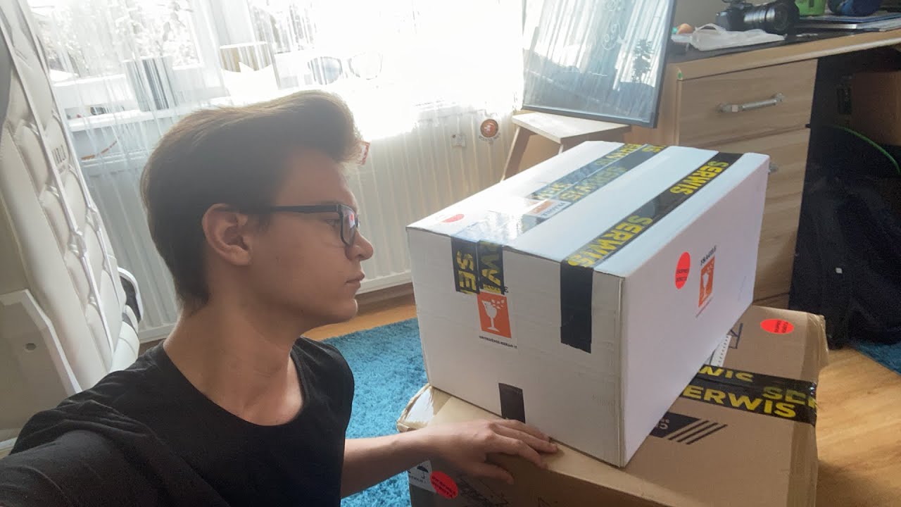 Wrócił komputer - Unboxing na żywo! - YouTube