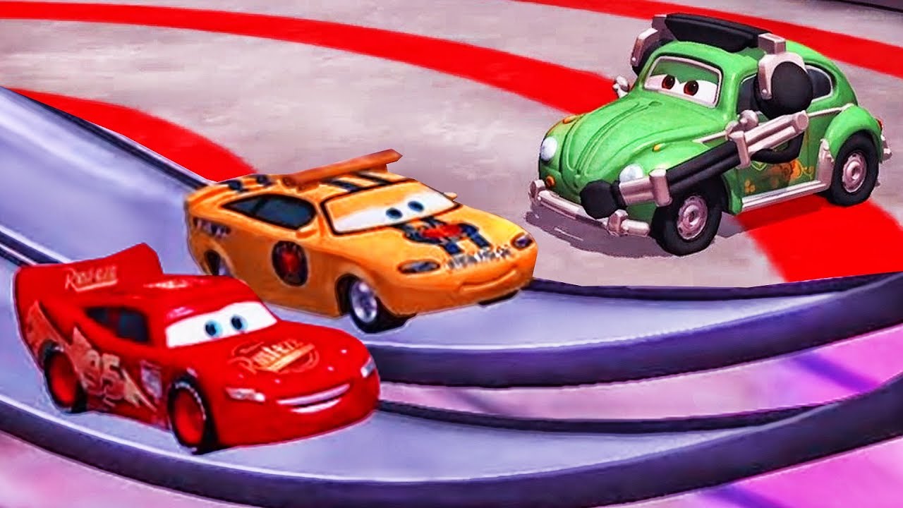 Cars DareDevil Garage Bus : Lightning McQueen and Charlie Checker ...