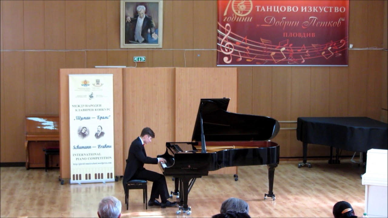 Boris Bikov - piano, Bulgaria - YouTube