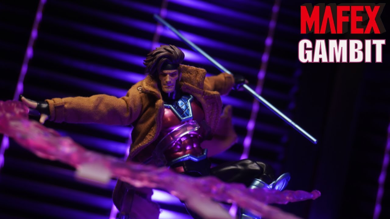 Mafex Gambit Review | The MUST HAVE Gambit figure - YouTube