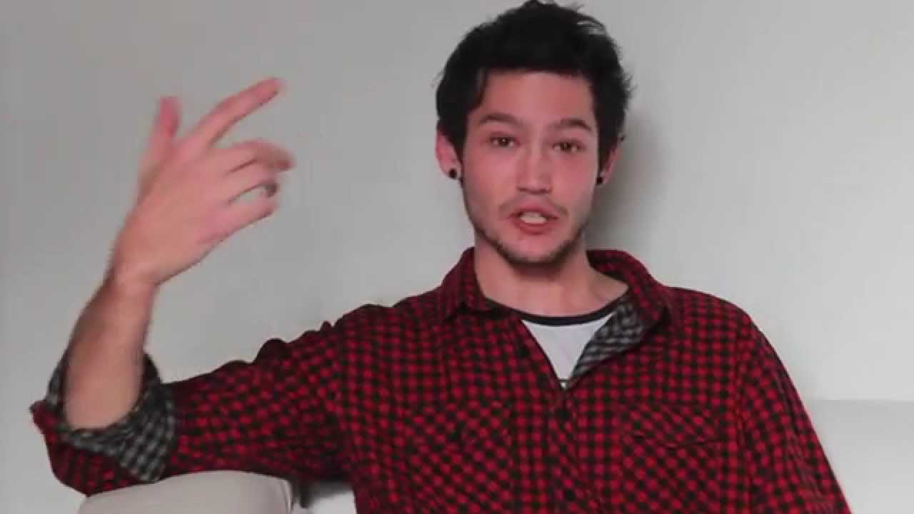 LA CAZATALENTOS // STREET CASTING // VICTOR ROSUERO - YouTube