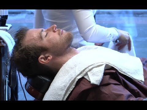 Relaxing Straight Razor Shave - Female Barber