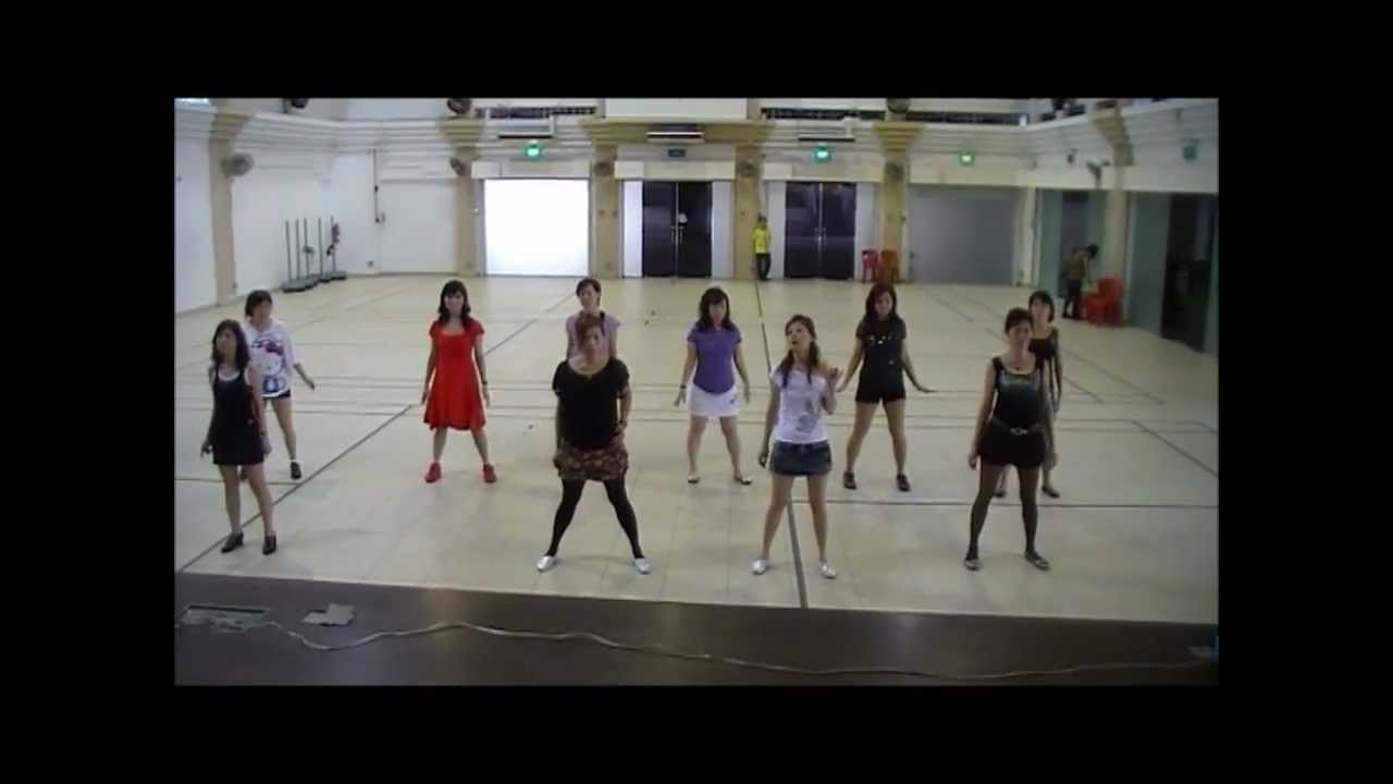 Lovey Dovey ( Kay Jeong, Korea, (Feb 2012) - YouTube