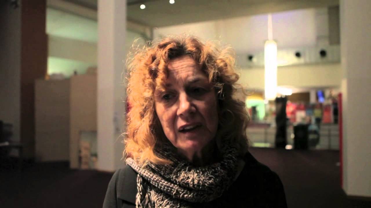 Ann Mertens, de mama van Fien Troch - YouTube