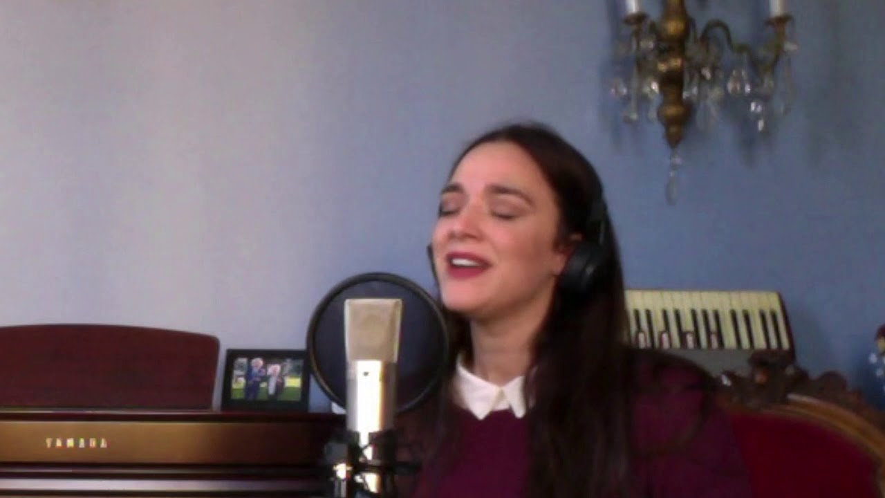 La Sua Figura - Cover di Silvio e Lucina Scarpolini - YouTube