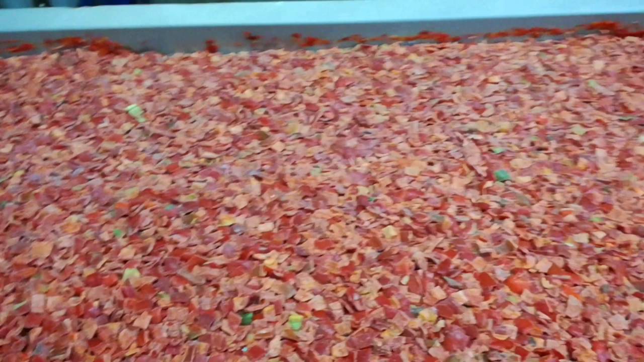 IQF red pepper production before sorting 1/2 - YouTube