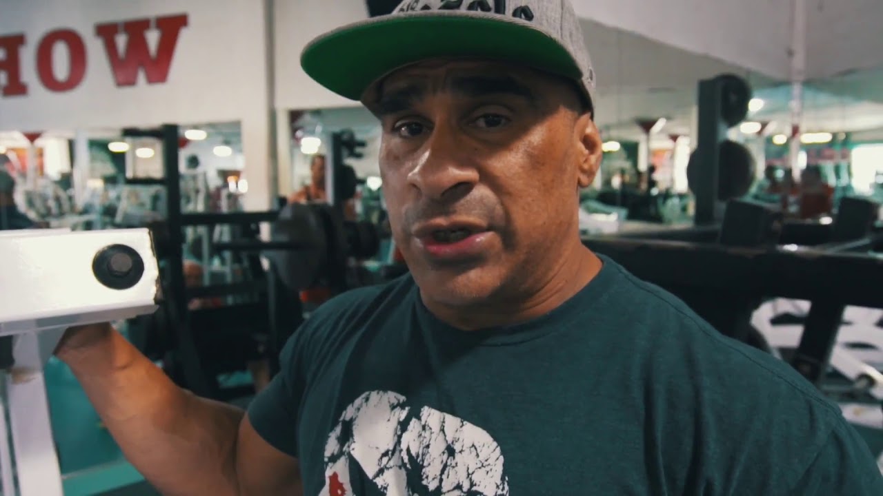 619 MUSCLE TV Training Series, Jared smashes quads YouTube - YouTube