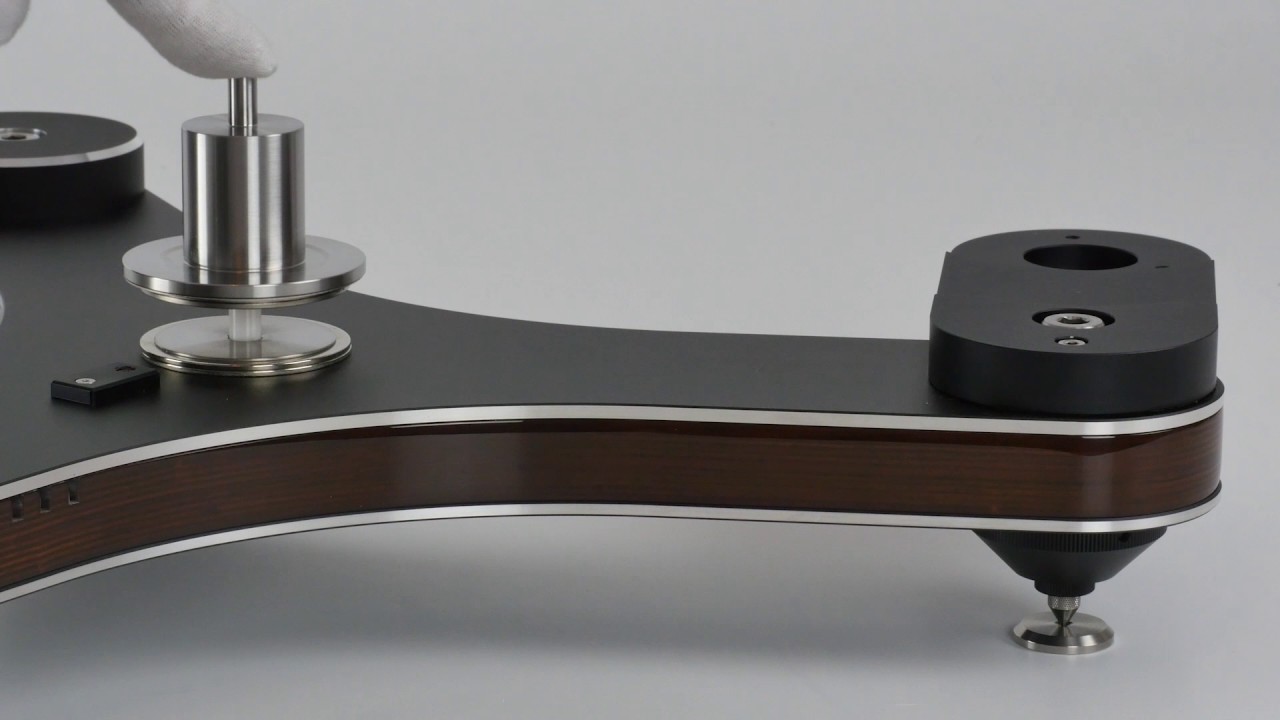 Innovation Basic with tangential tonearms TT5 from Clearaudio - YouTube