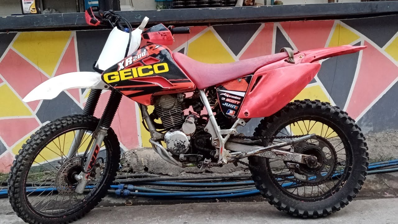 Honda XR 200 The HANDSOME conversion to CRF 250X - YouTube
