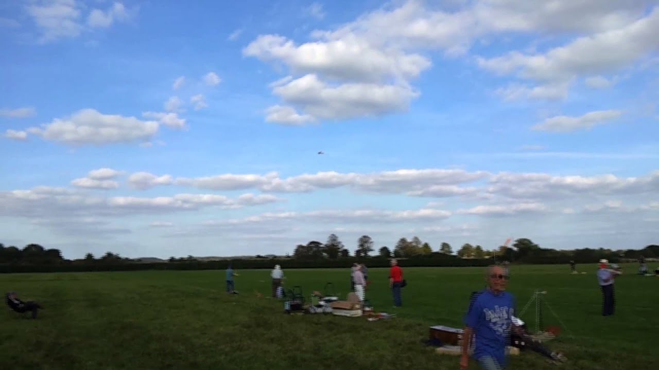 Old Warden Model Flying 27 09 14 - YouTube