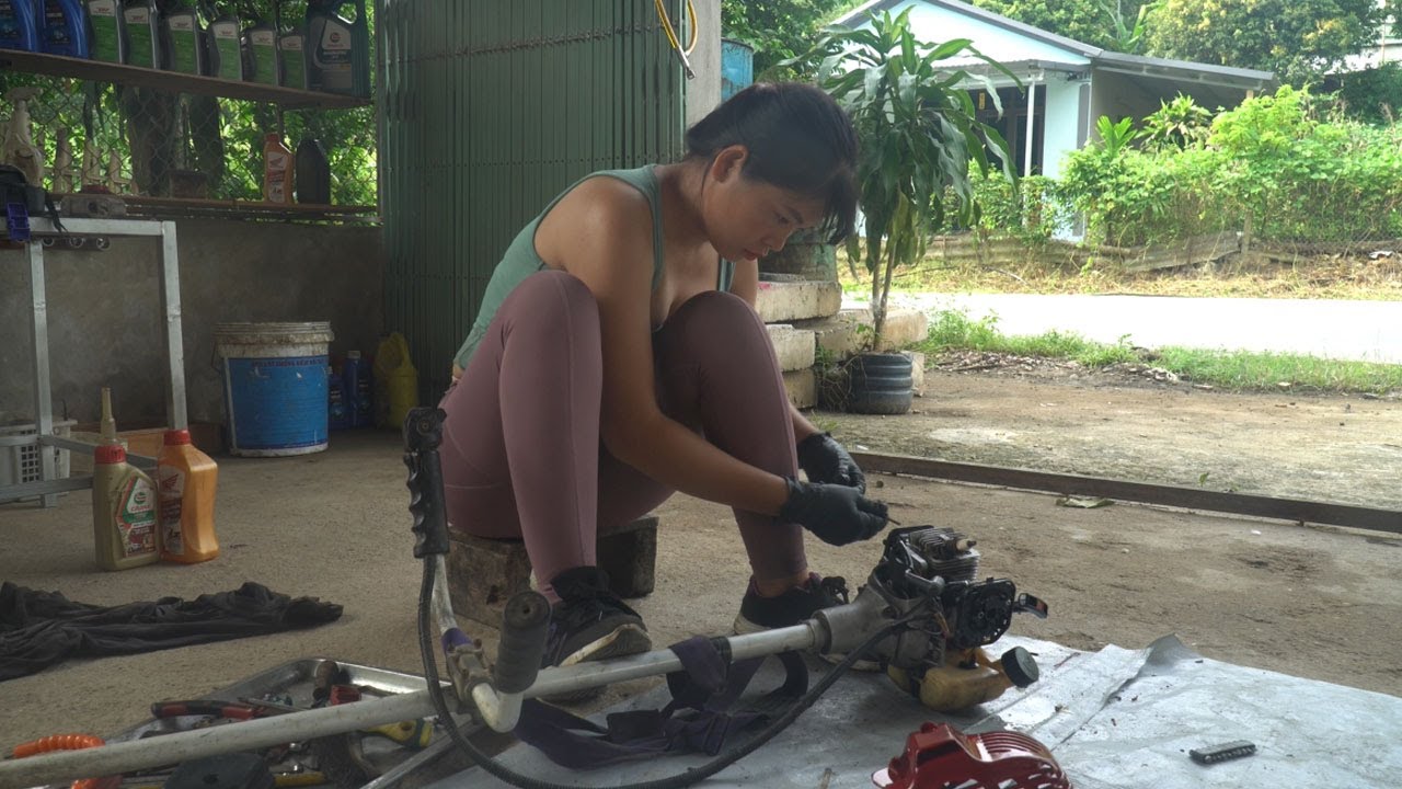 Genius Girl Fixes Old Broken Lawn Mower for Farmer | Girl Genius - YouTube