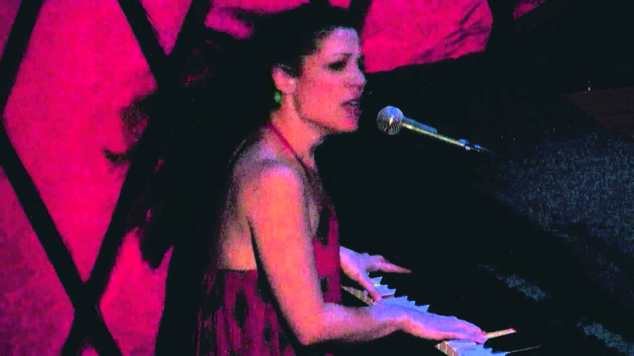 Mighty Kate - "Let Me Love You" - YouTube