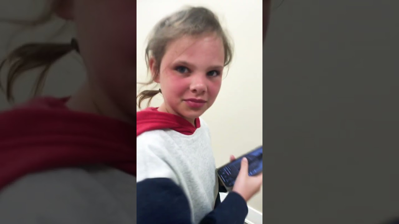 My friend Millie is watching the DPD dwarf police - YouTube