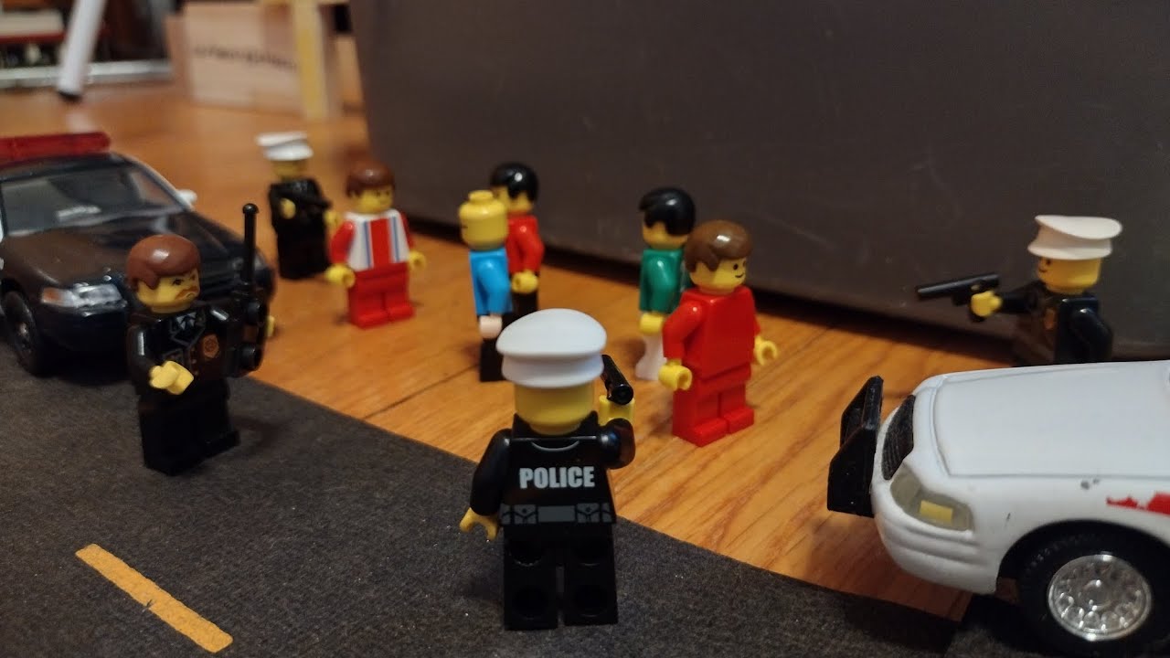 The attack of the Police Raiders - YouTube