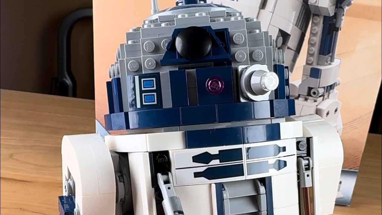 Build LEGO R2-D2 With Me! 🤖 - YouTube