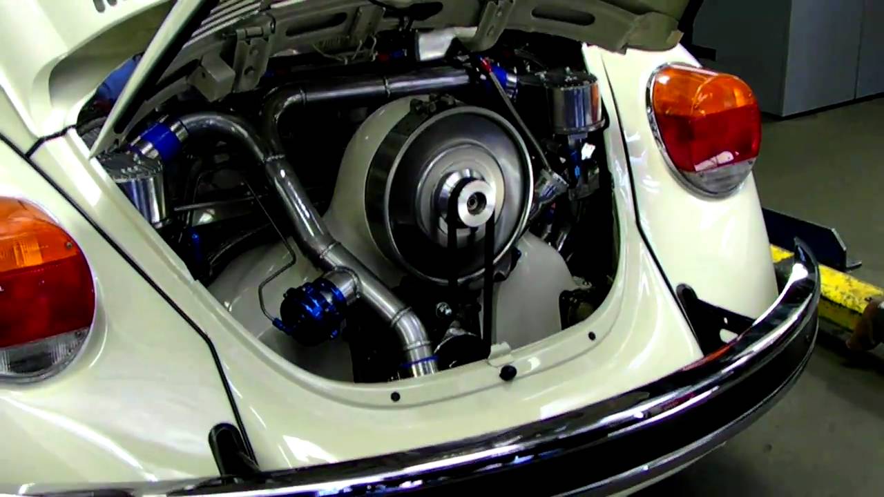 Mexico Limited Edition VW Turbo Engine Running in Car Powerhaus - YouTube