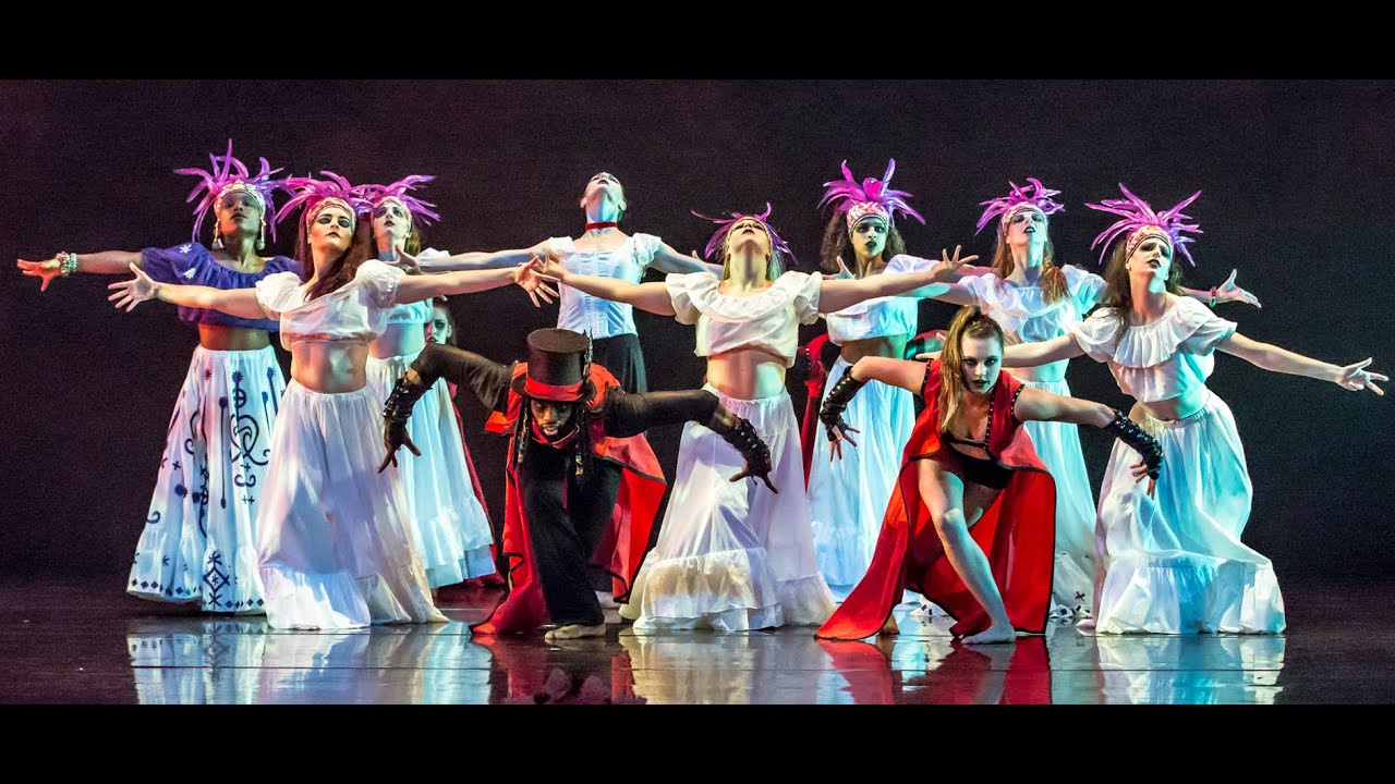 "The Casket Girls". Excerpts from the modern rock vampire ballet. - YouTube