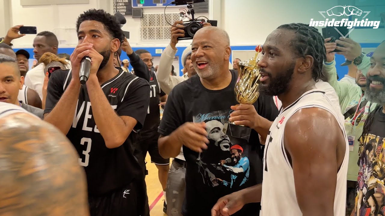 Al Haymon partner Marcus Watson awards Terence Crawford MVP trophy at ...