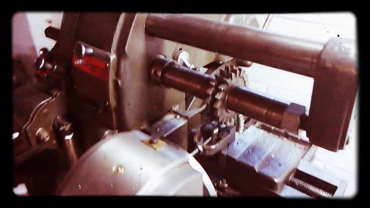 Atlas milling machine - YouTube