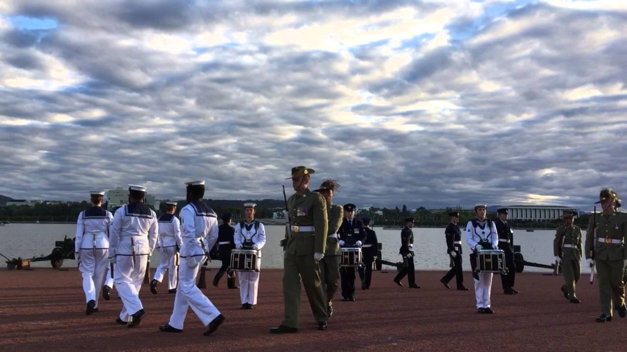 Australia's Federation Guard Display - YouTube