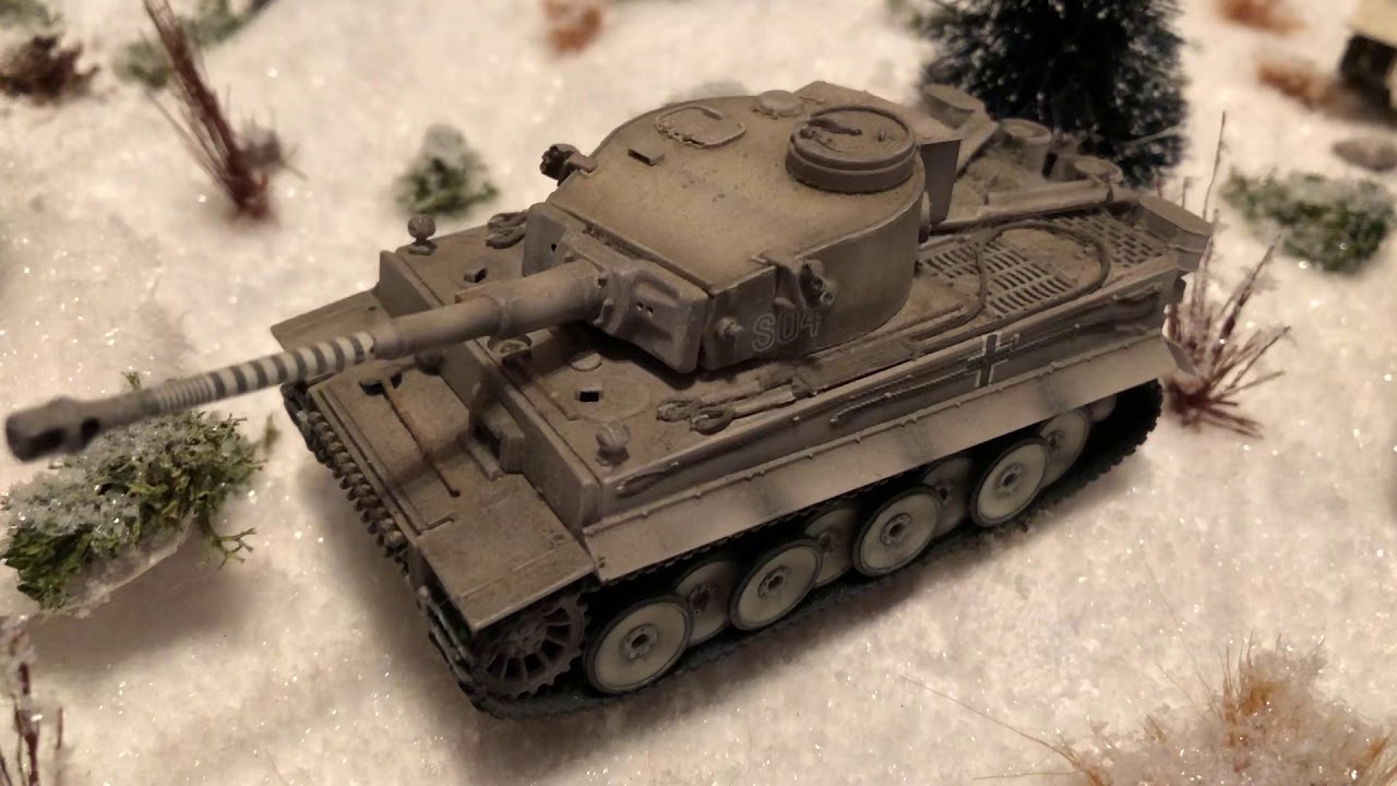 7 Tigers in the Snow 1/72 scale WW2 Tiger and King Tiger tanks on ...