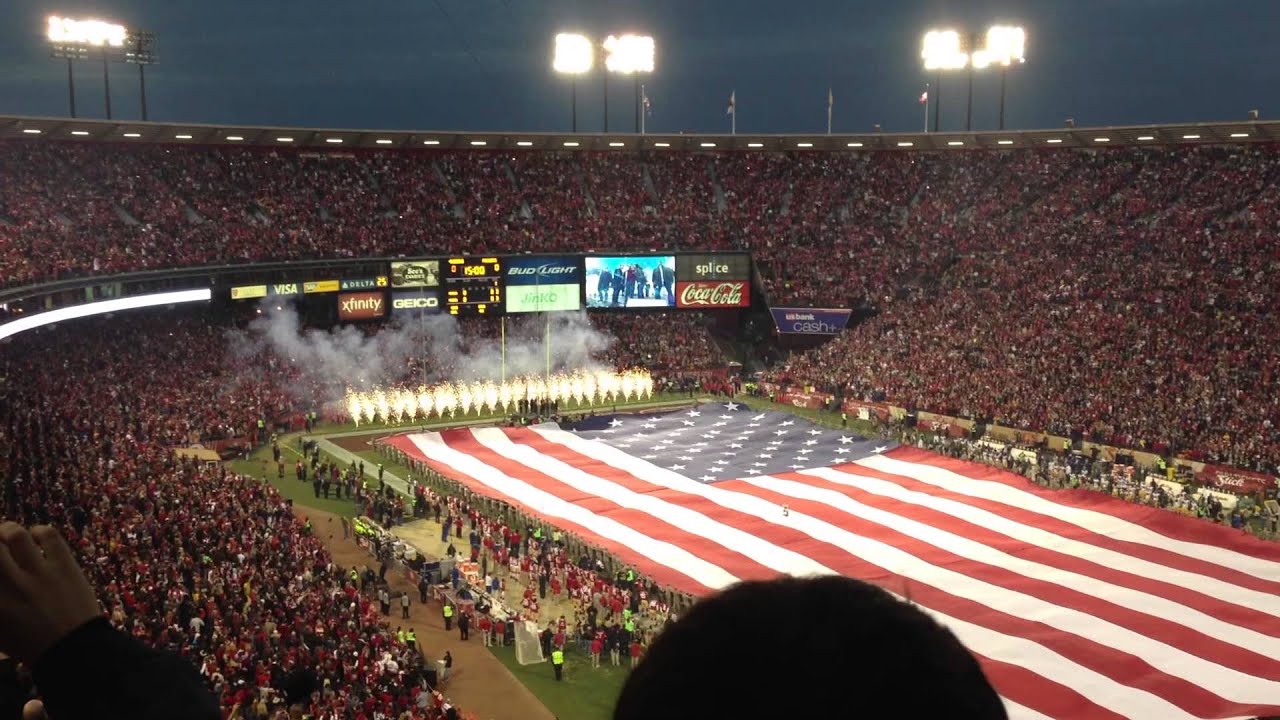 Huey Lewis San Francisco 49ers Divisional Playoff National Anthem with ...