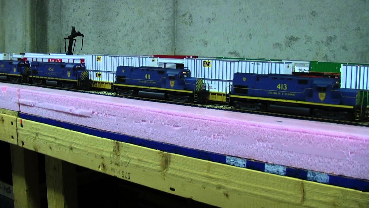 Custom Weathered D&H Atlas C420, C424, P1K RS11 with Tsunami Sound - YouTube