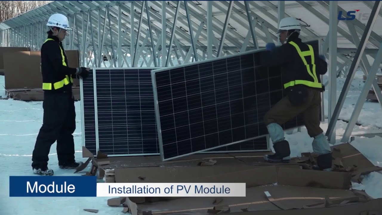 Solar PV module installation at Shin-Chitose kasiwadai PV Project ...