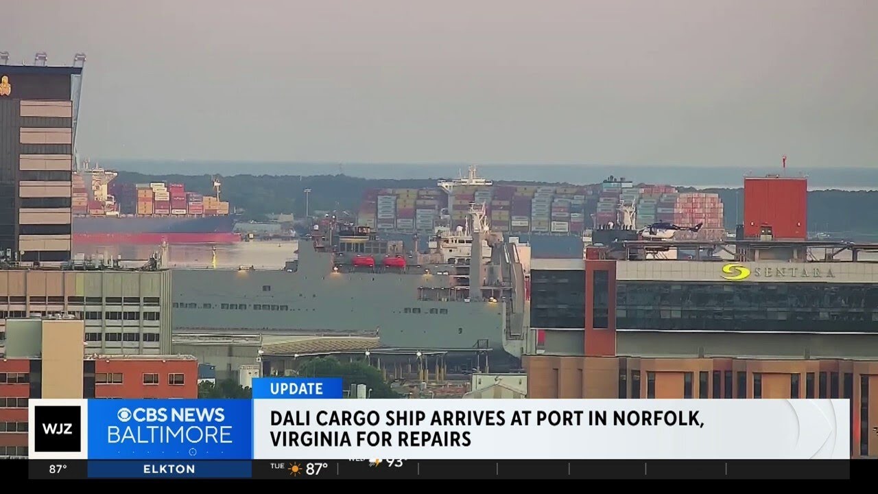 Dali cargo ship arrives at Port in Norfolk Virginia for repairs, and ...