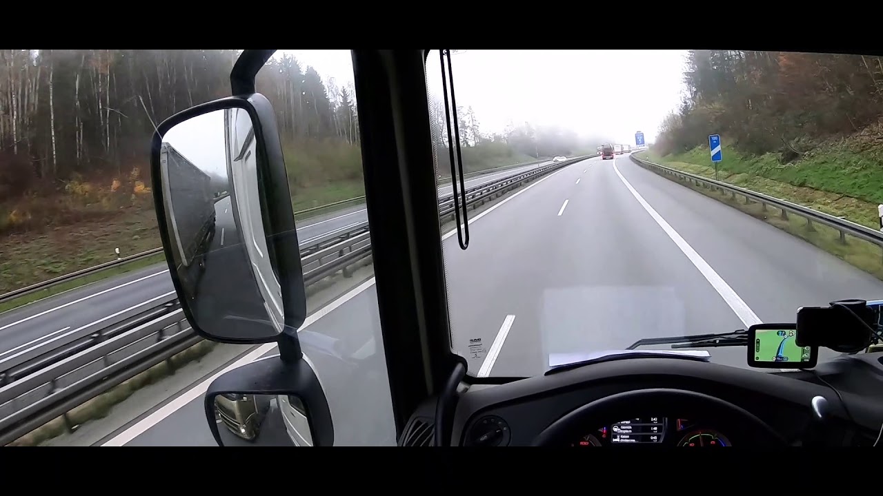 truck driver showing middle finger 🖕🖕 - YouTube