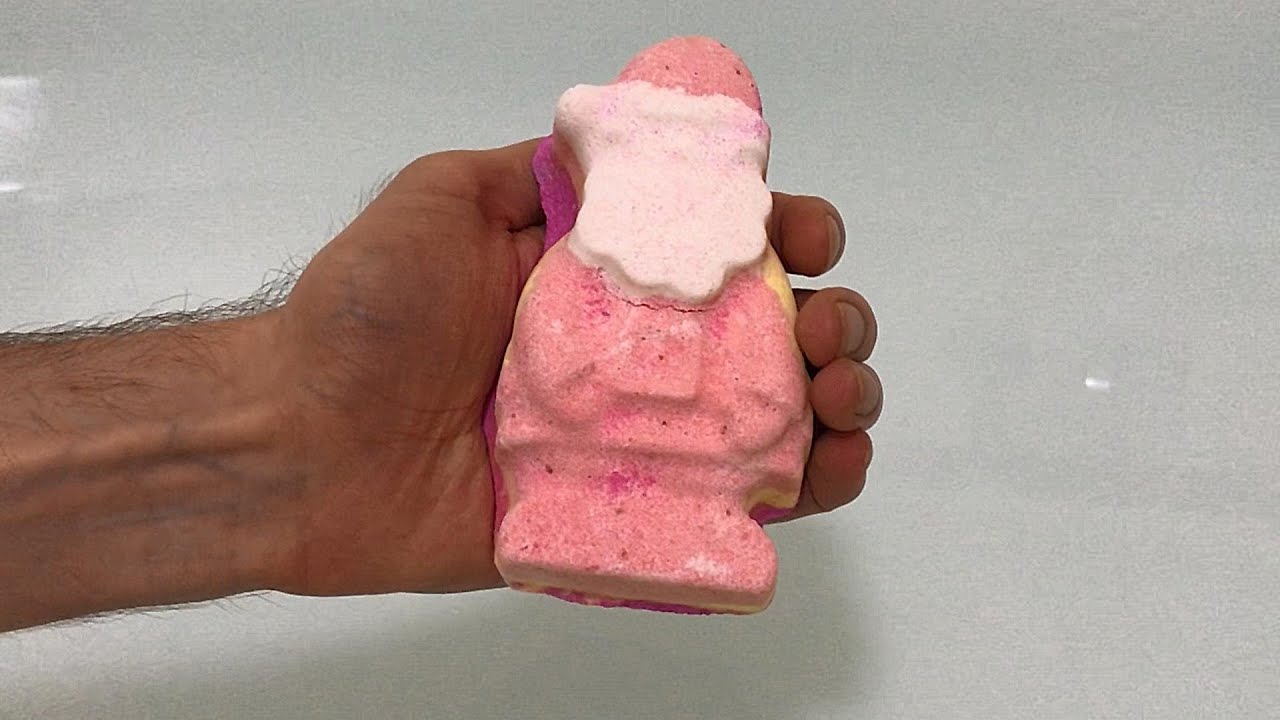Magical santa bath bomb from lush - YouTube