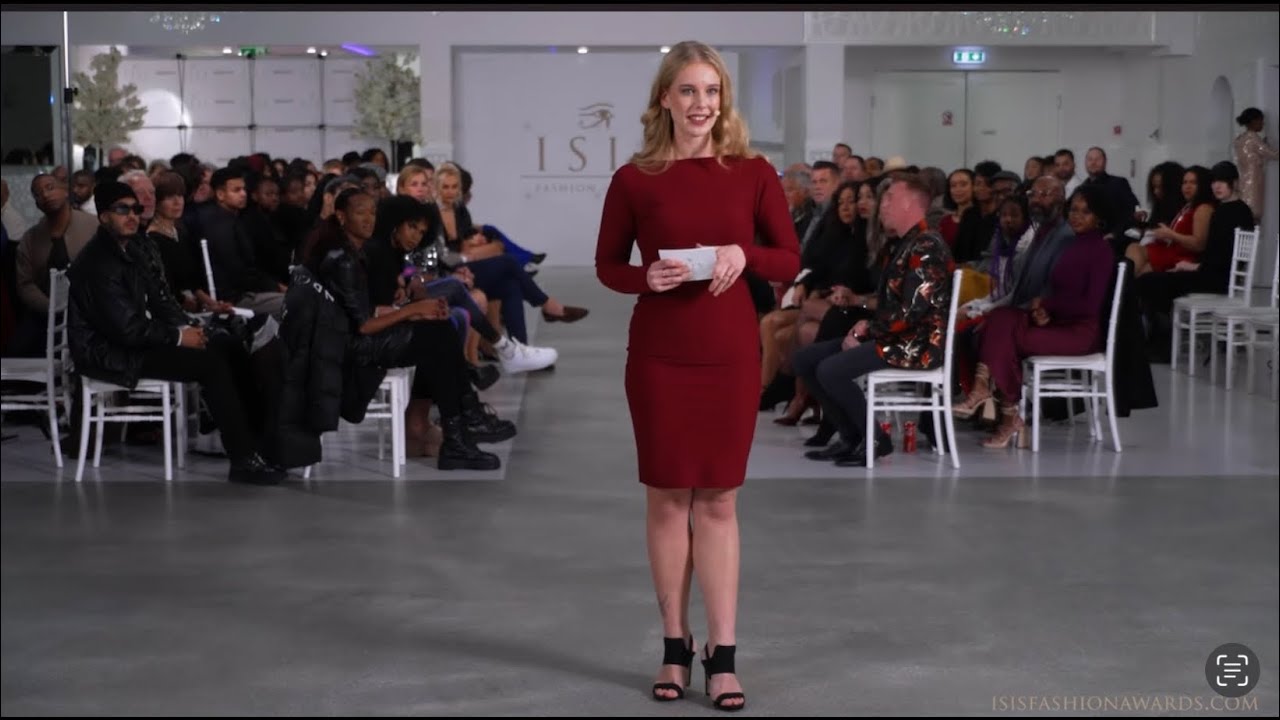 LUX Fashion Awards 2025- Opening (Nude Accessory Runway Catwalk Show ...