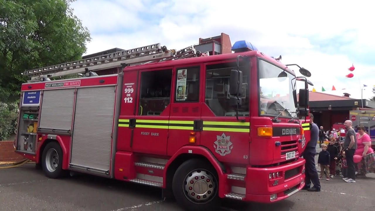 WMFS A051 Pump Rescue Ladder Dennis Sabre with siren, bullhorn & blues ...