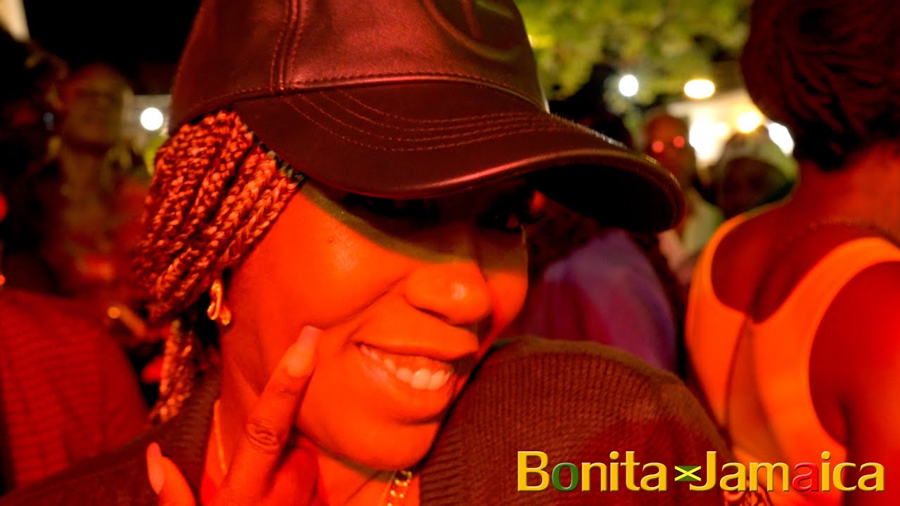 DJ Ricky Genius Shellin The Outside Lounge - YouTube