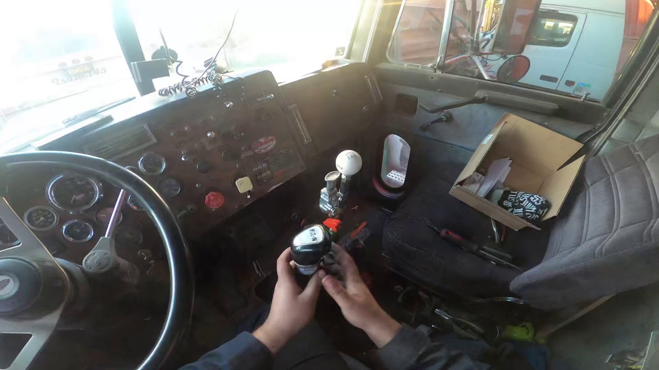 Custom shifter for 15 speed 3406 cat Pete - YouTube