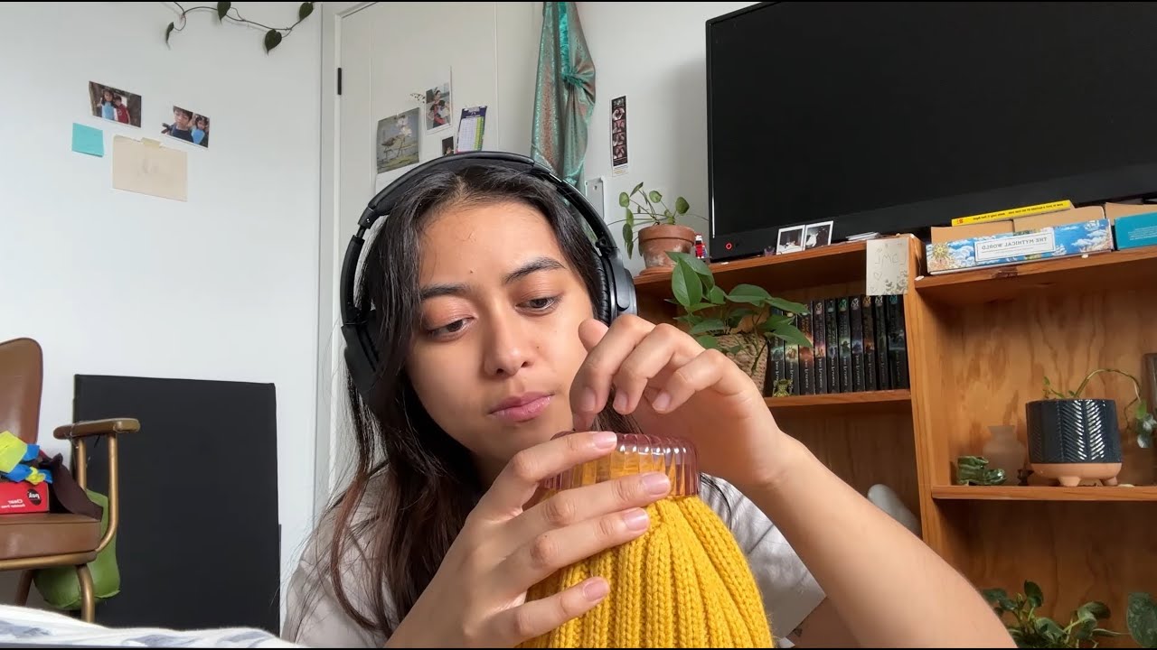 A Classic ASMR Video [tapping, brushing, hand sounds] - YouTube