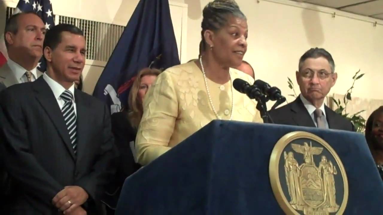 Sen. Ruth Hassell-Thompson on MWBE legislation - YouTube