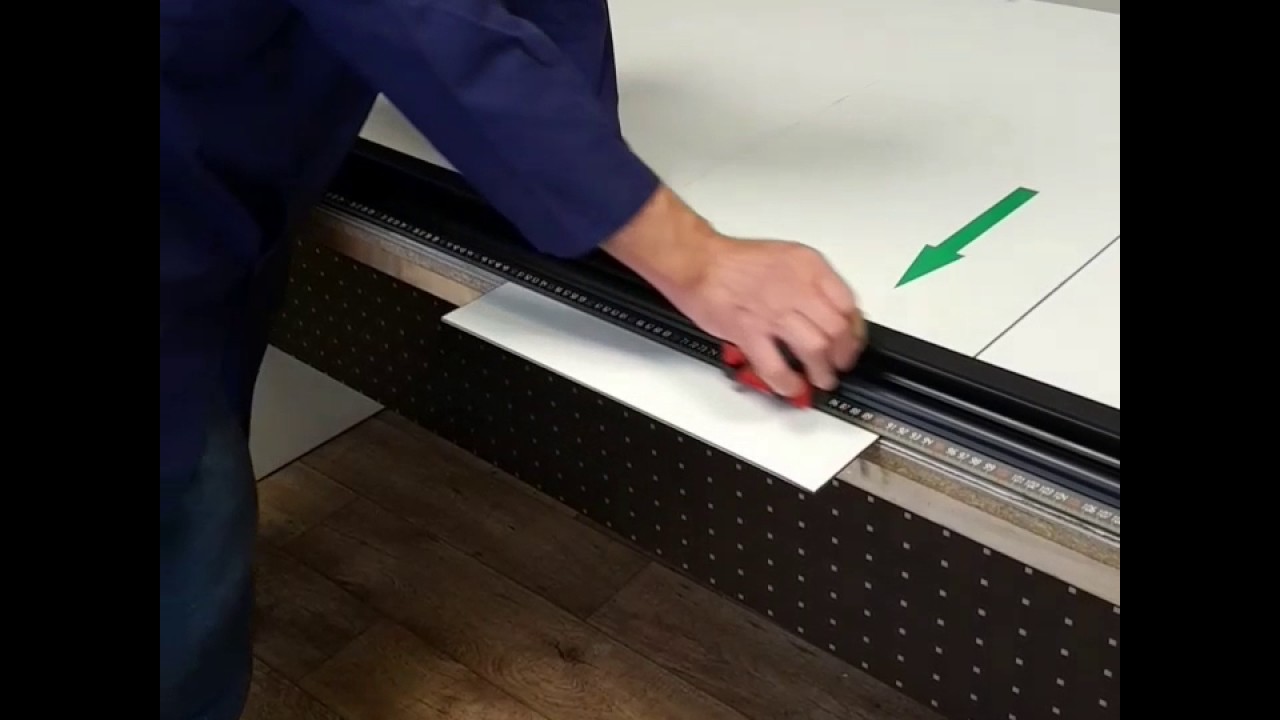 Ciak Professional cuts dibond - YouTube